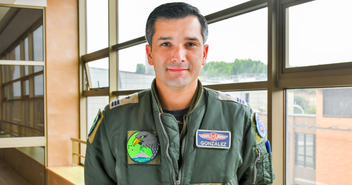 Oriundo de Talca y 15 años de servicio: la historia de capitán de ...